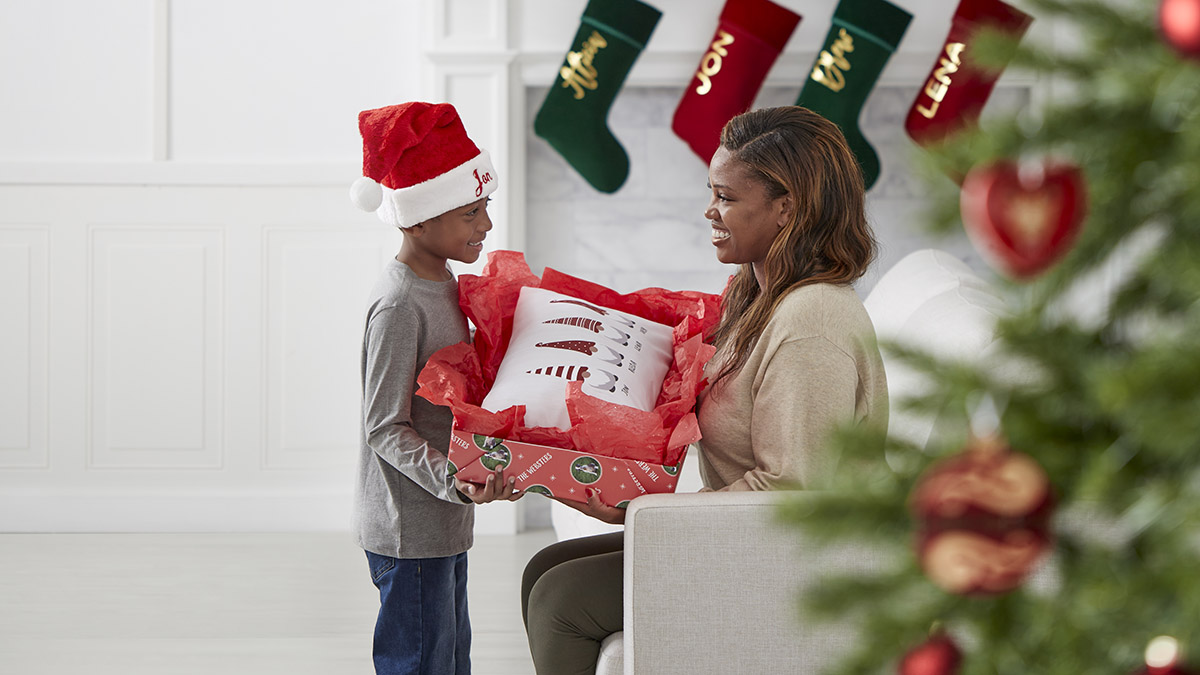 Last minute Christmas Gift Ideas Unique Gift Ideas More The Expression a Personalization Mall Blog